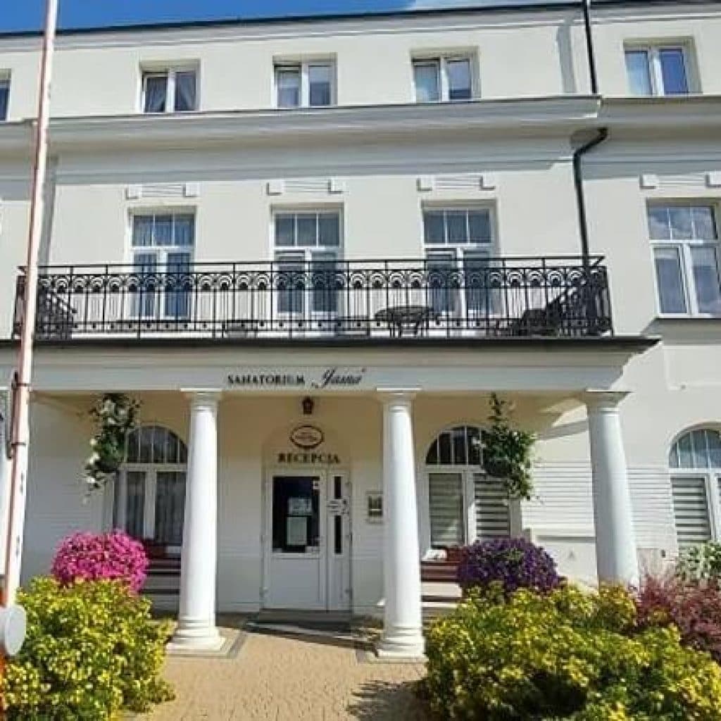 Uzdrowisko Solec-Zdrój | Zarezerwuj pobyt prywatnie